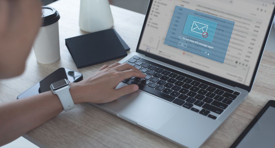 Managed Phishing Detection & Response (PDR) - Advantage Managed Phishing Detection & Response (PDR) - Advantage
